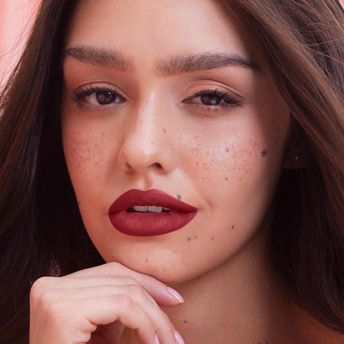 Plump & Plout Plumping Lip Liner - BEAUTY CREATIONS – Beauty Creations